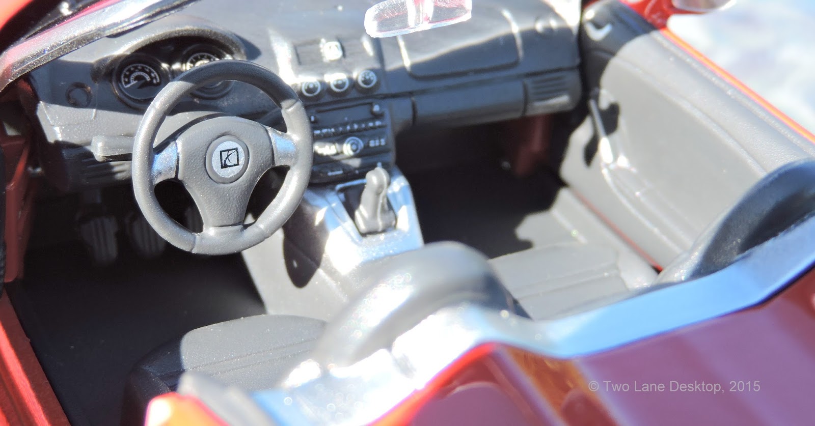 Maisto and Matchbox Pontiac Solstice coupe and convertible; Maisto 1:24 ...