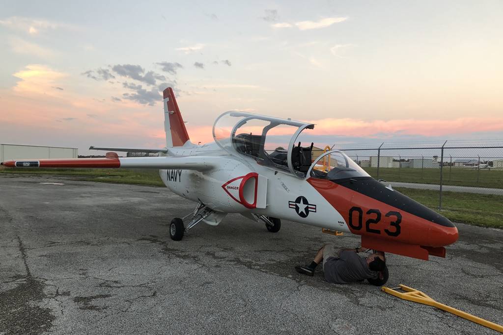 FLY A JET: Former USMC Hornet instructors bring you aboard S-211 - Blog ...