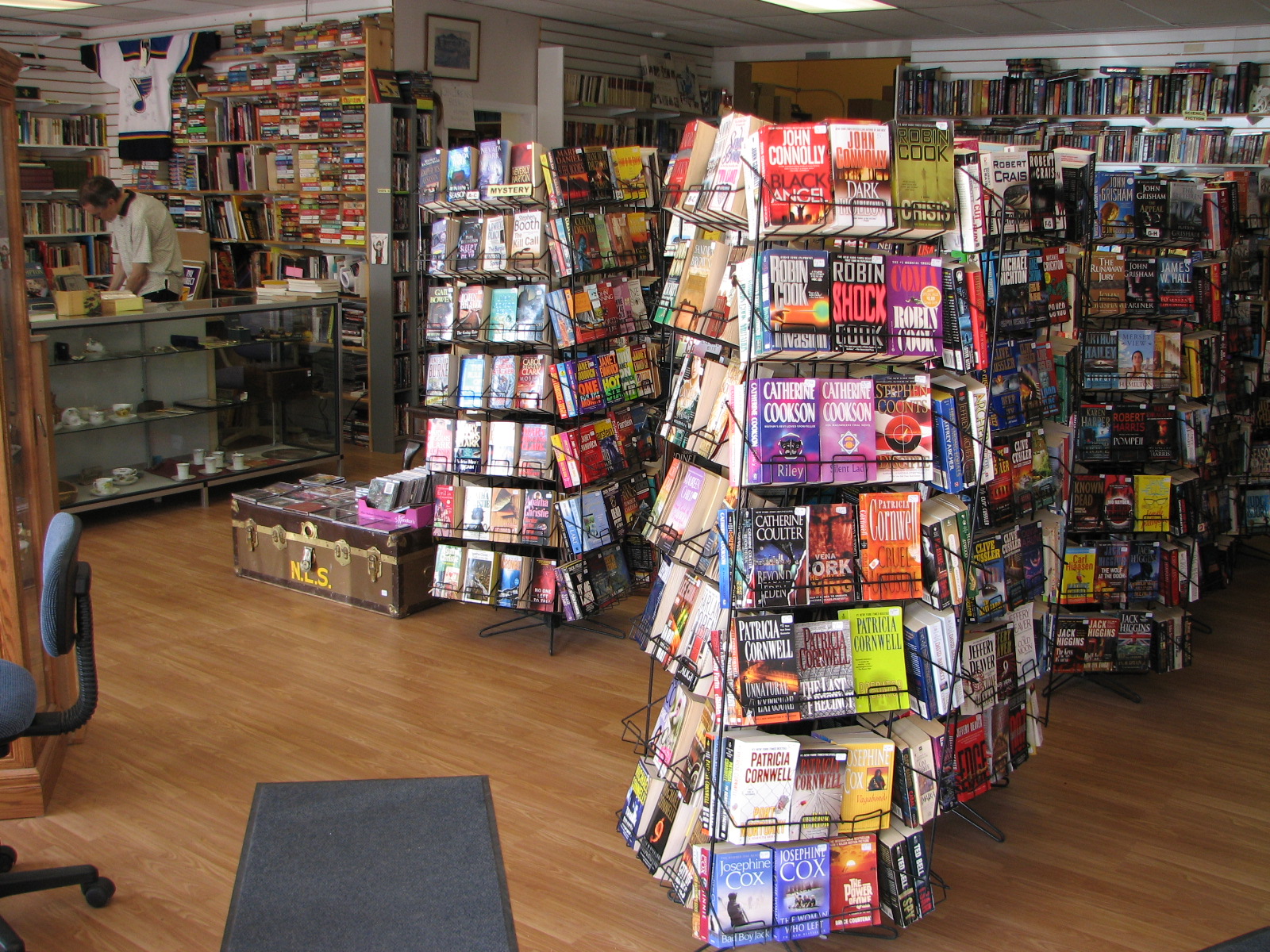 Pandosy Books: Gallery