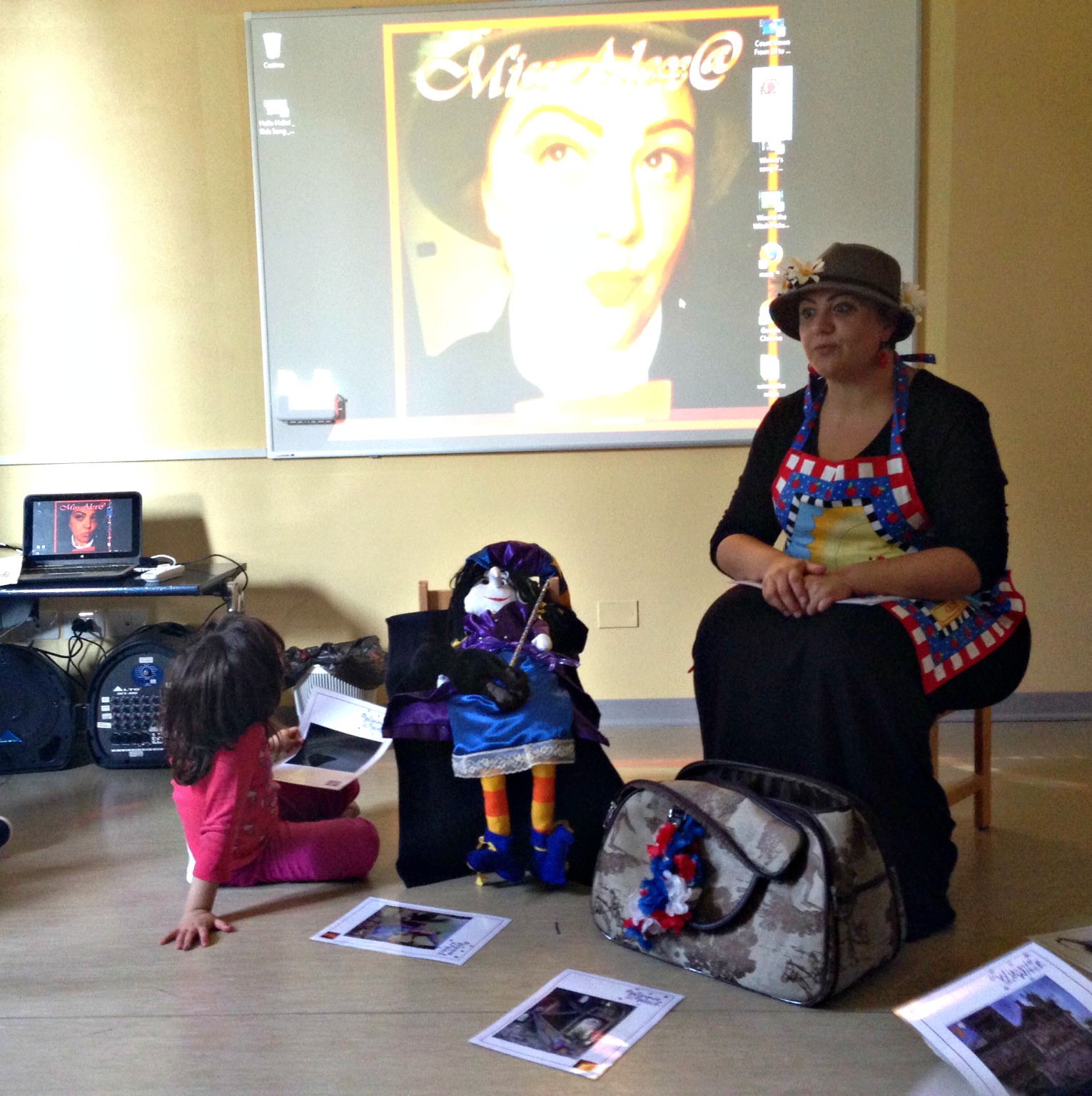 Miss Alex English Teacher: WINNIE THE WITCH