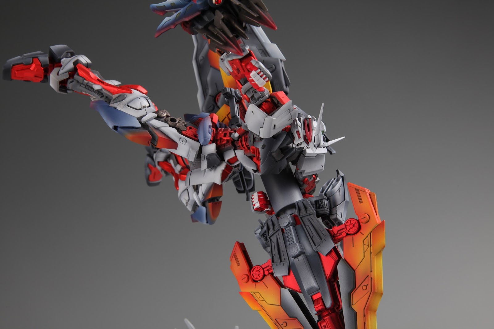 GUNDAM GUY: MG 1/100 Gundam Astray Red Frame - Custom Diorama Build