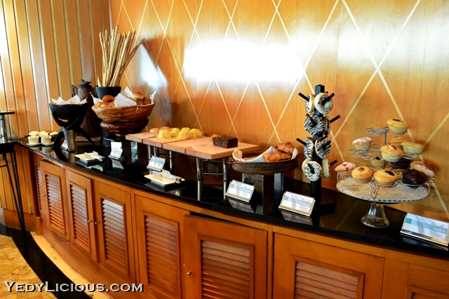 Breakfast Buffet at Pan Pacific Manila Hotel | YedyLicious Manila Food ...