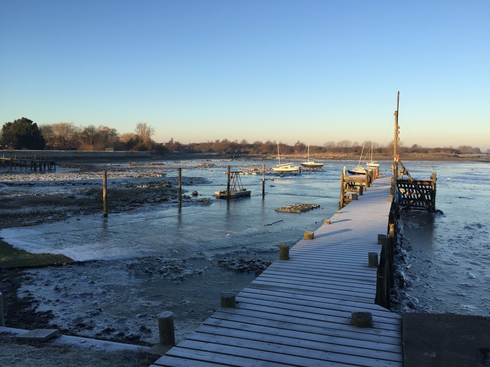 Frozen Creek – Lower Halstow Yacht Club