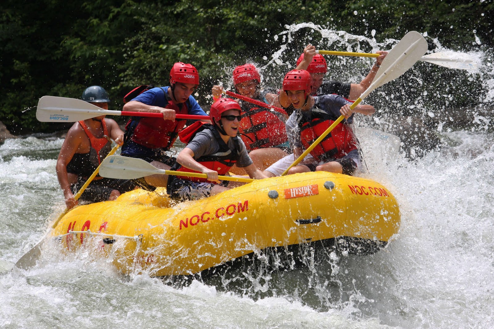 Nantahala Outdoor Center: 5 Reasons to Raft This Fall