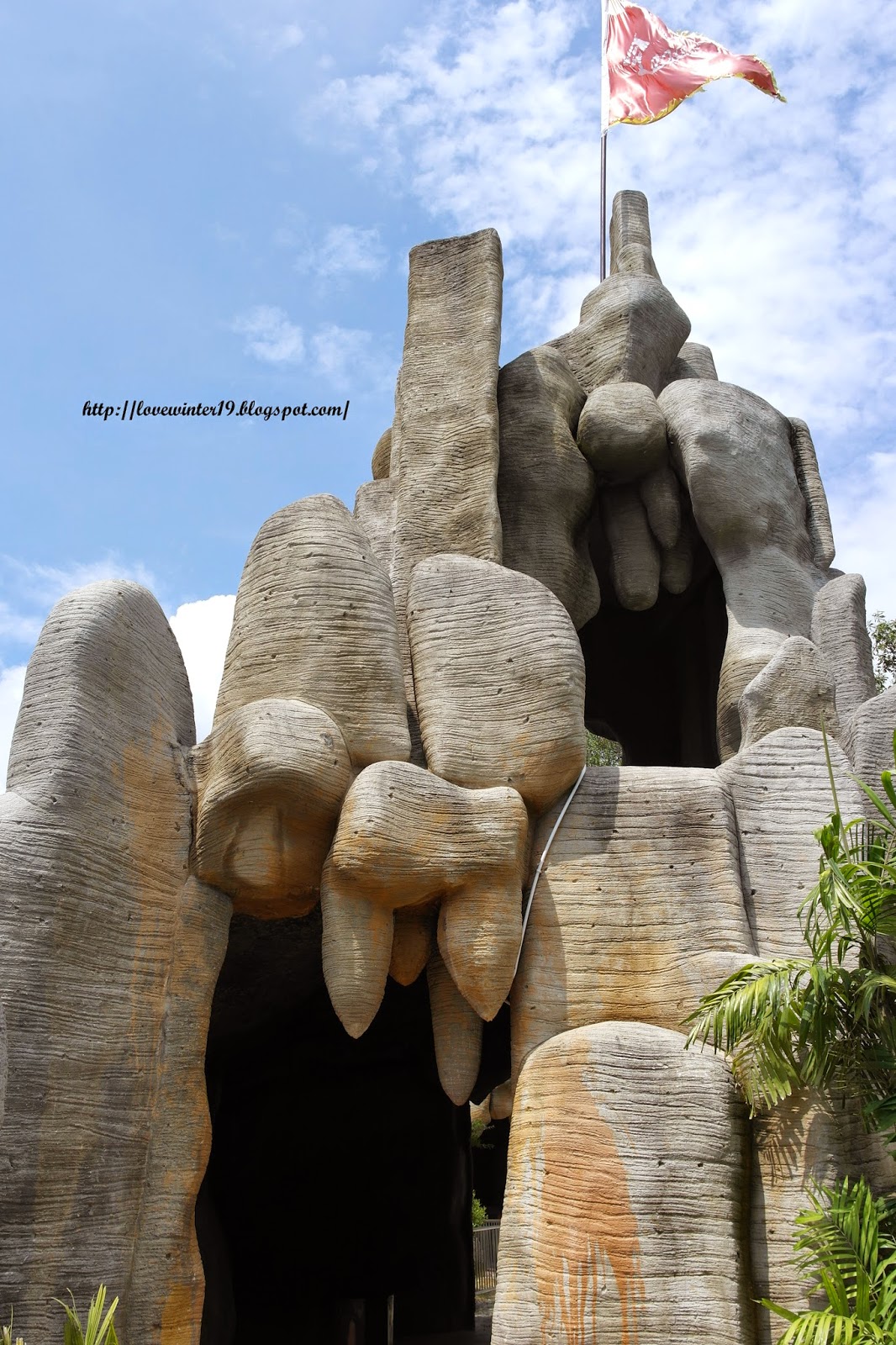 My Palace, My symphony of life and the rhythm in My heart: Sight-seeing ...