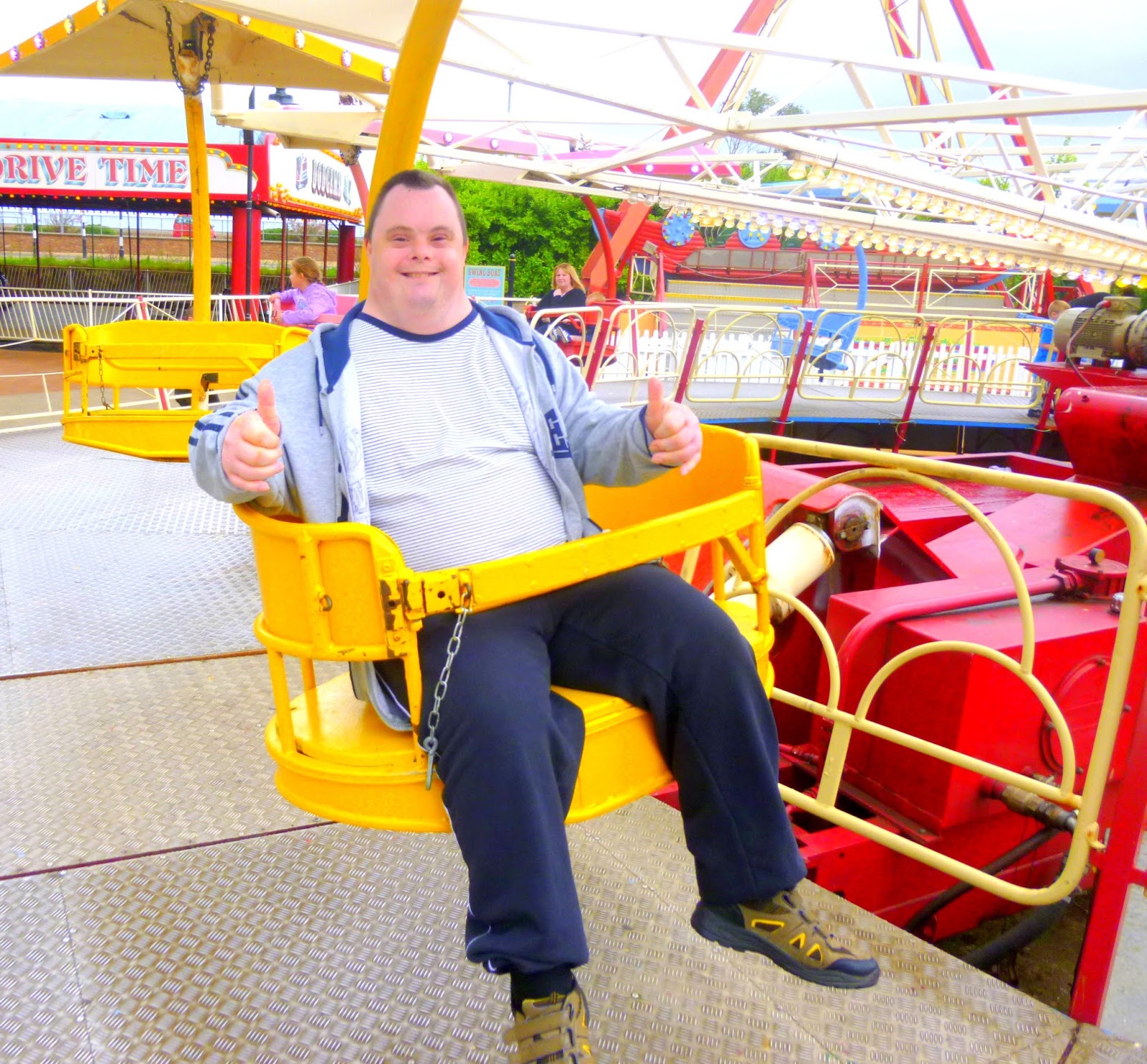 JollyDays Supported Holidays: Butlins, Fun & Dancing with Phil, Pat & Paula