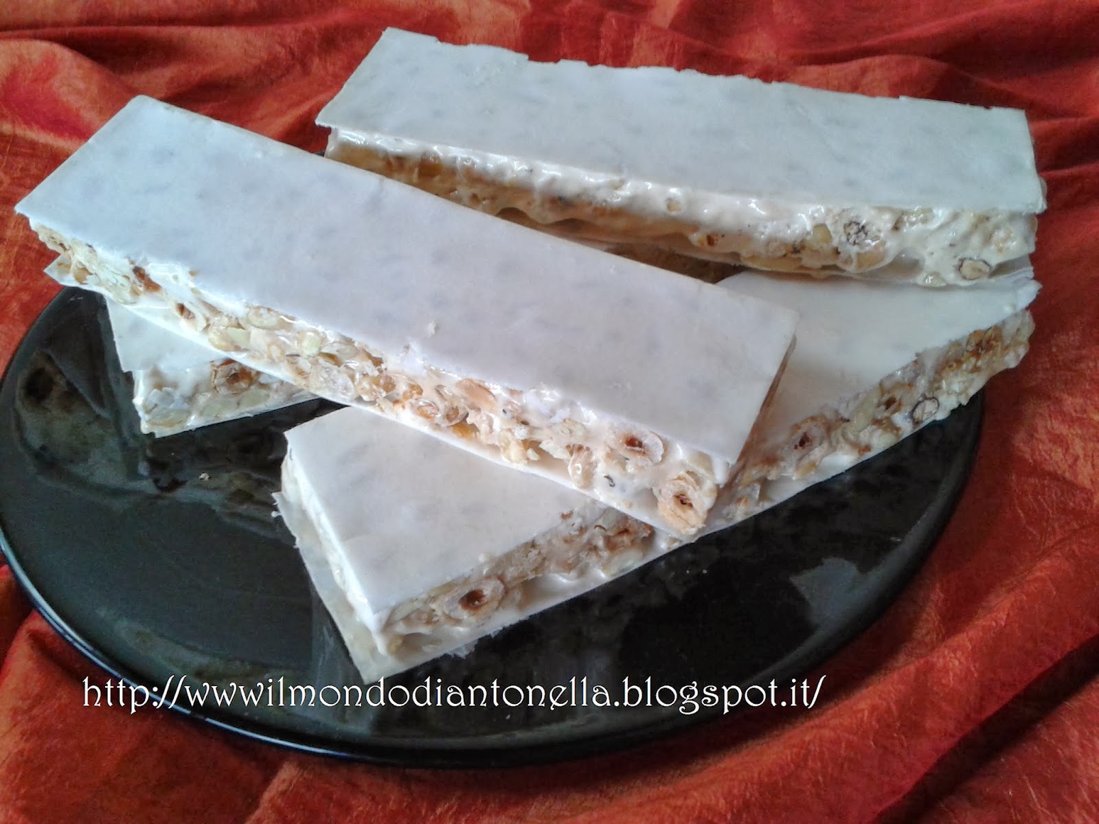 Il Bellissimo Mondo Di Antonella Decorating: Torrone bianco morbido ...