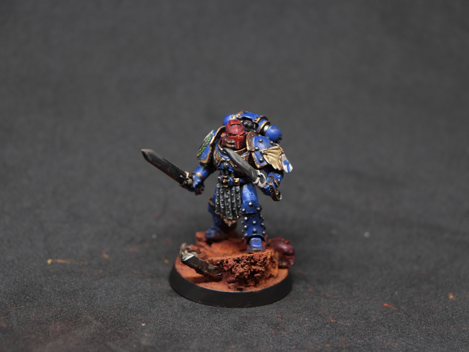 [HH] A l'origine du casque rouge codex