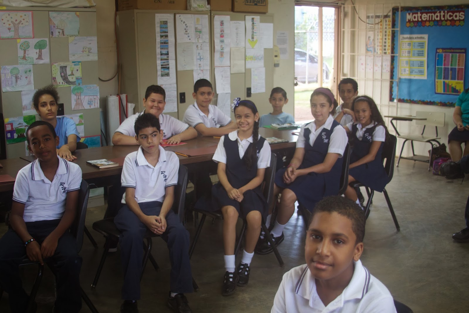 Visita a la Escuela Elemental Rafael Hernández Marín de Summit Hills ...