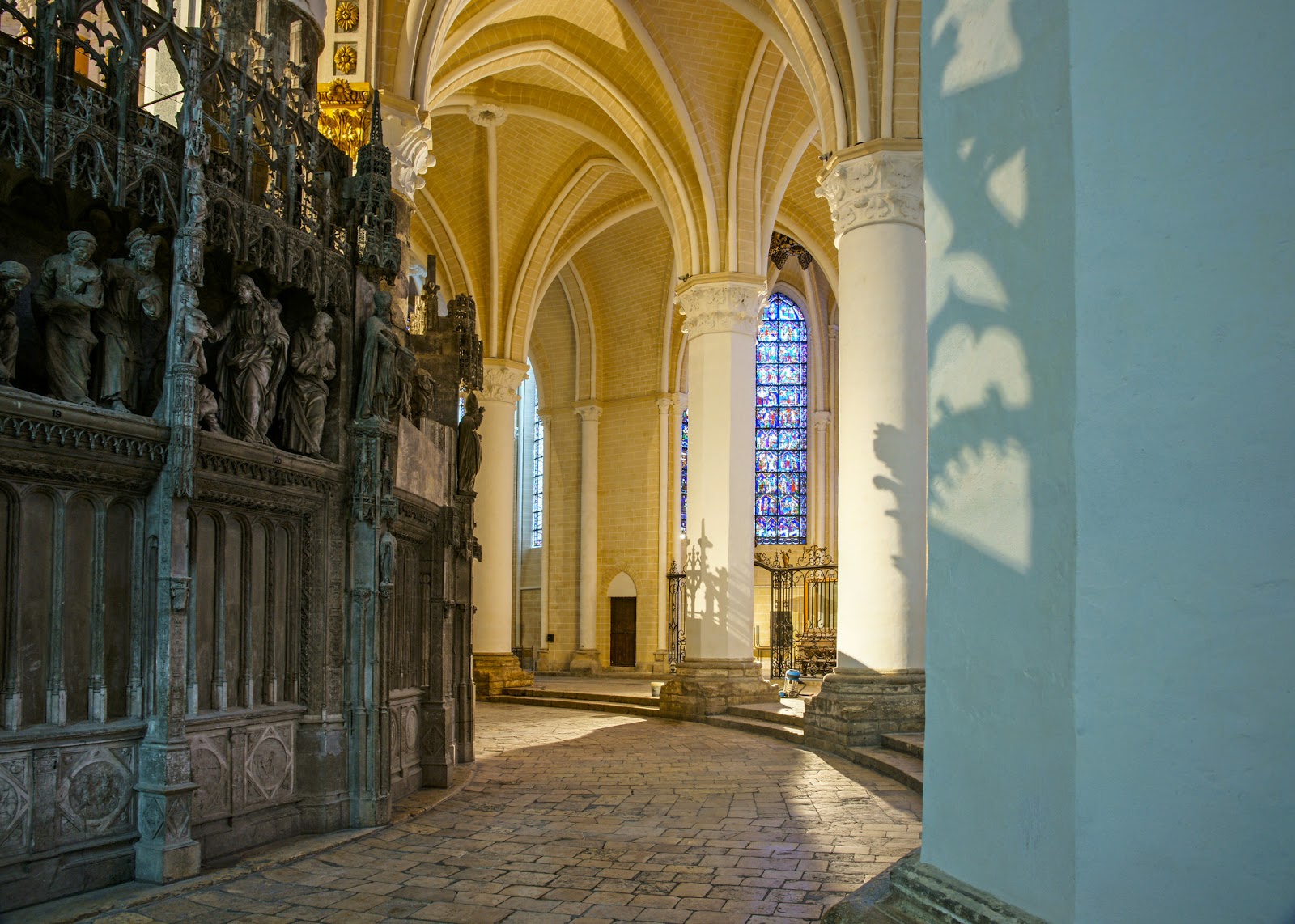The Old Cowboy and Photography: Chartres Cathedral--Part II