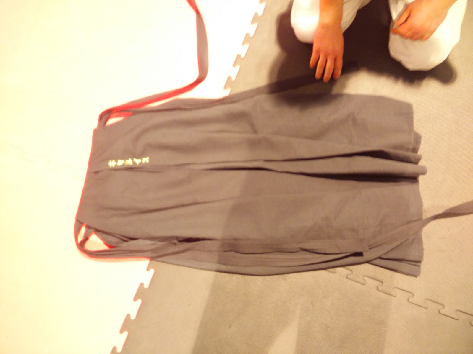 Aikido Leganés CDE: Cómo doblar una hakama