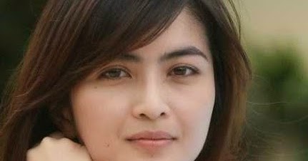 Foto Cantik & Biodata Lengkap Kadek Devi Terbaru 2018 - Kepo Foto