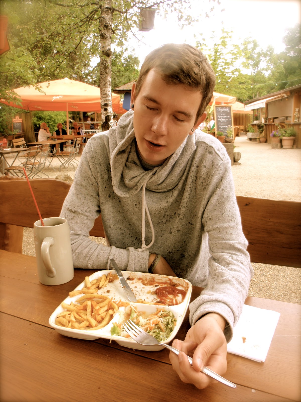 From Smiley Fritz to Santiago...: Weißwurst, Schießhaus and ...