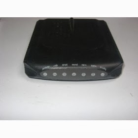 Leslie Rios y Refugio Romero : MÓDEM.