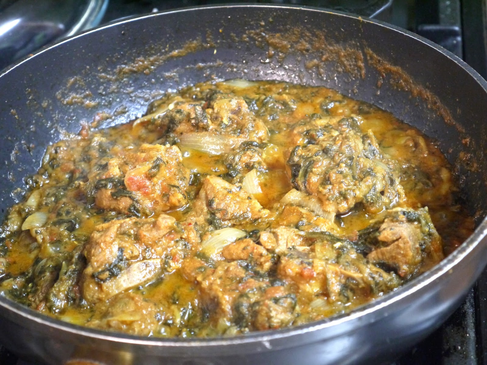 This Muslim Girl Bakes: Lamb Spinach Curry - Gosht Palak.