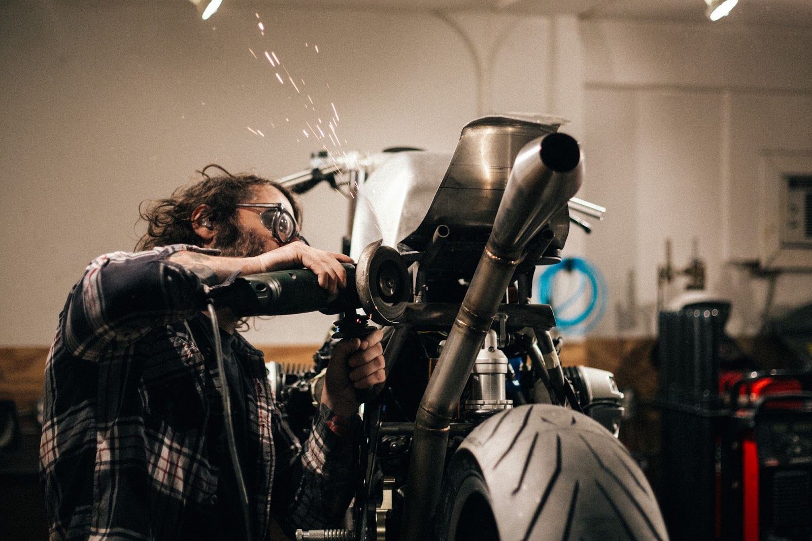 Revival Wishbone R1200S - RocketGarage - Cafe Racer Magazine