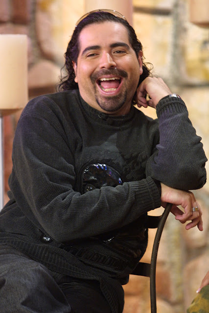 Cardid Sansa: PERFILES: Entrevista con Héctor Terrones.