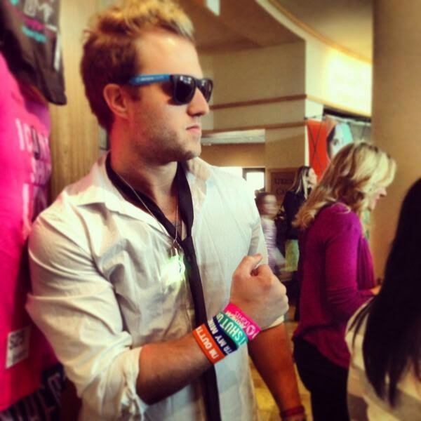 Lightbulb Nation: Photo Gallery