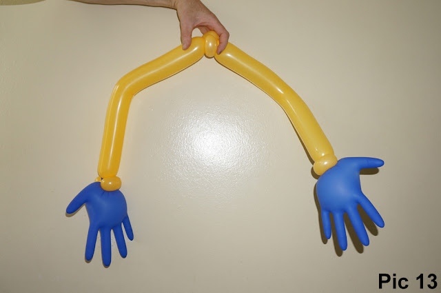 CLASSICAL: How to make hand signs (Like! Thumb up) out of balloons