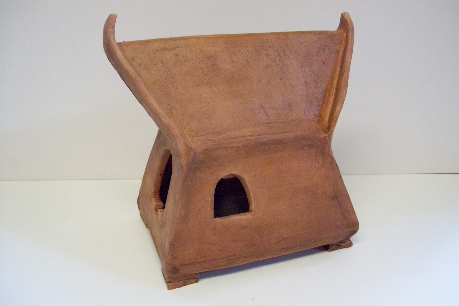 Alchemy of Clay: The Haniwa House