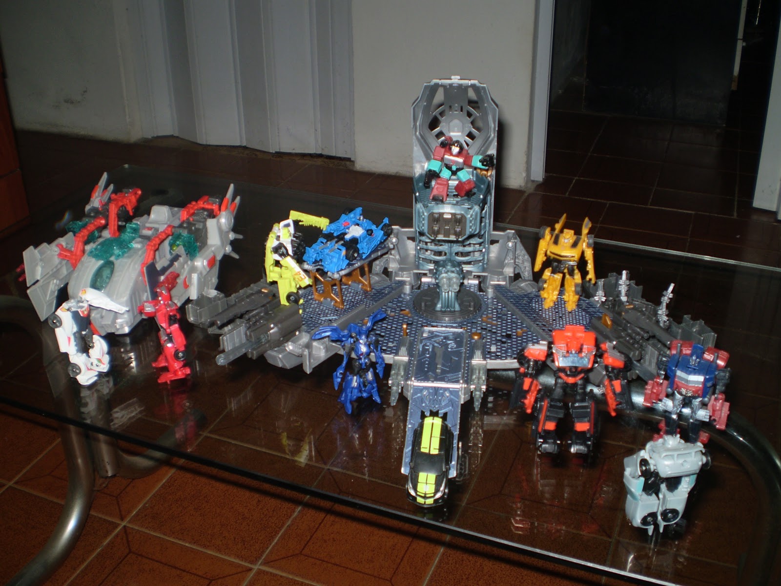 TRANSFORMERS: Diorama - Novas instalações.