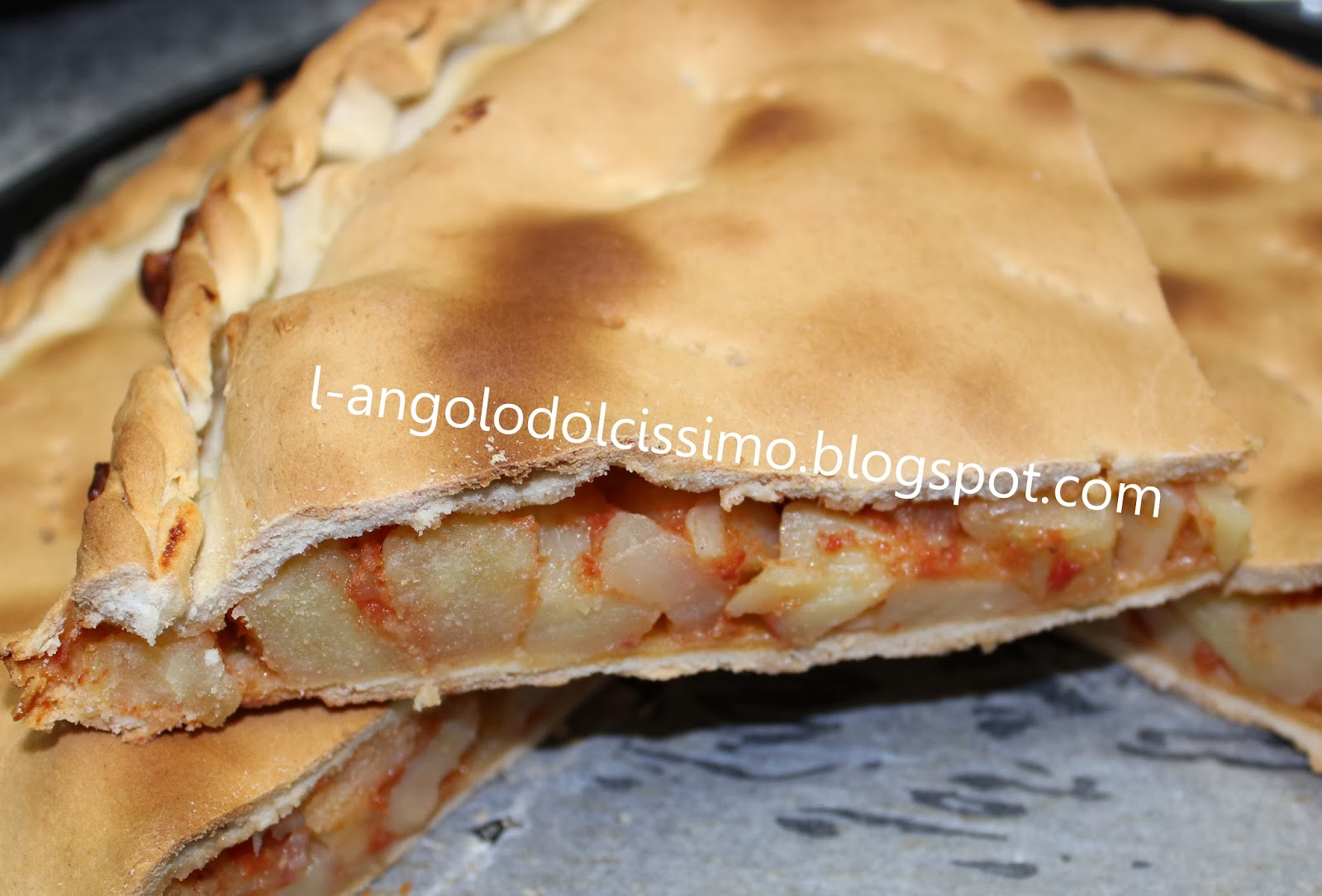 L' ANGOLO DOLCISSIMO : FOCACCIA RAGUSANA