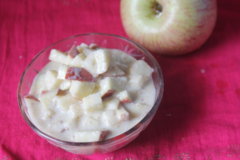 Apple Raita | Apple Flavoured Yogurt Recipe | Apple Yogurt Recipe