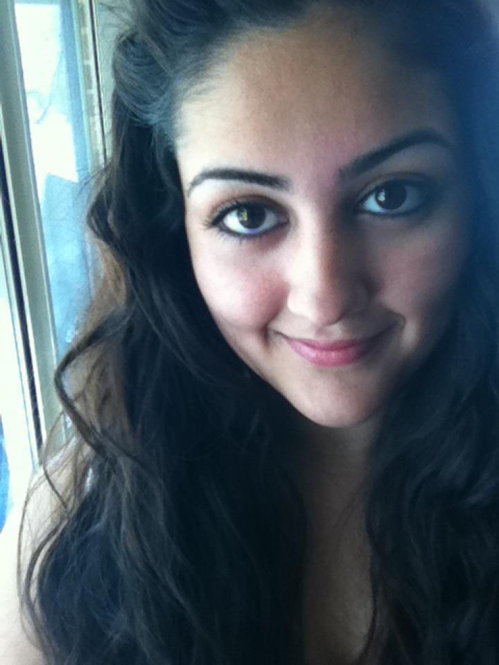 SMART GIRLS WORLD WIDE, SMART GIRLS WALLPAPERS: SMART INDIAN GIRLS ...