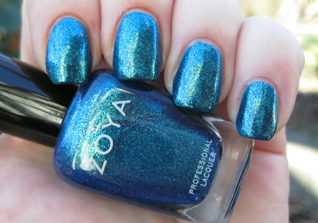 Lacquer Slacker Liz: A Bevy of Zoya Swatches (picture heavy)