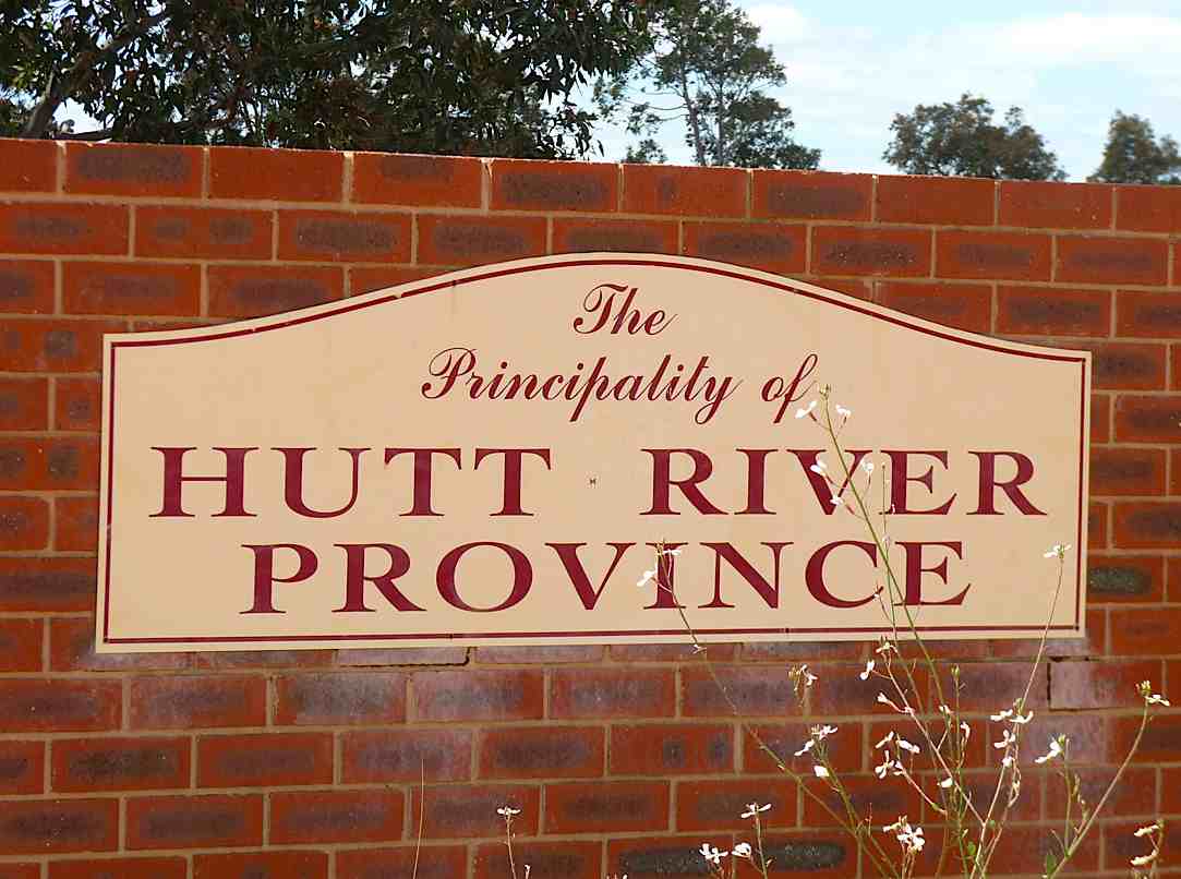 Faye & David's West Australian Trip 2011: Principality of Hutt River ...