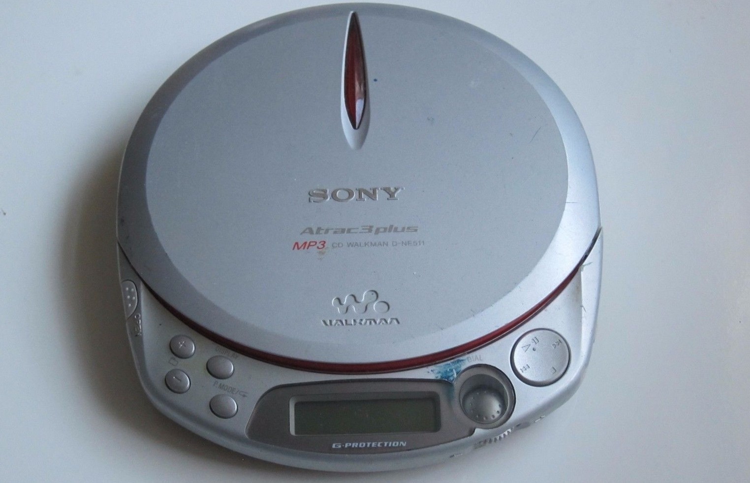 SMALL MOMENTS : CUANDO EL DISCMAN MP3 CONQUISTÓ (BREVEMENTE) NUESTRAS VIDAS