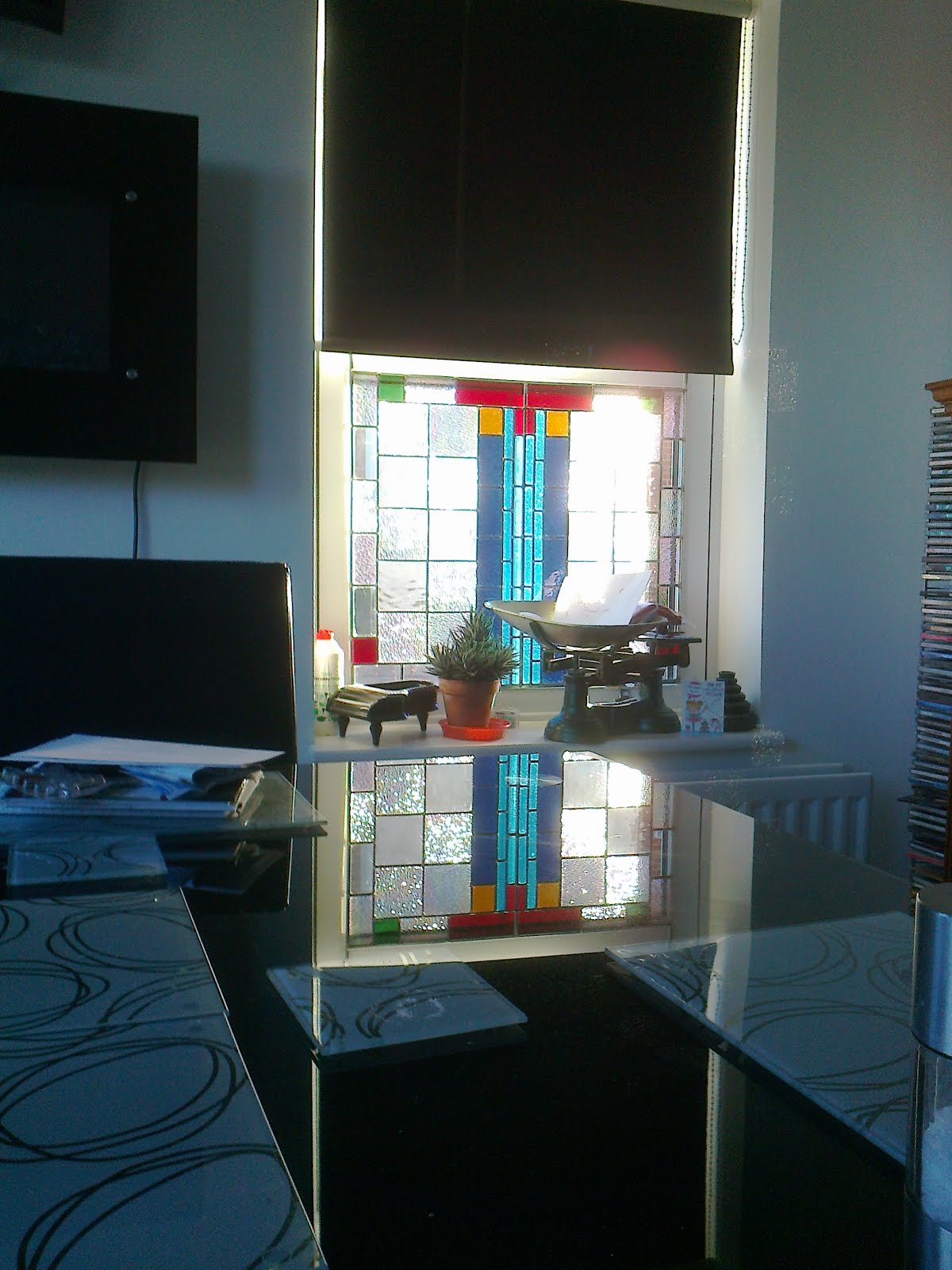 Stained Glass projects: Privacy screen in a modern kitchen diner