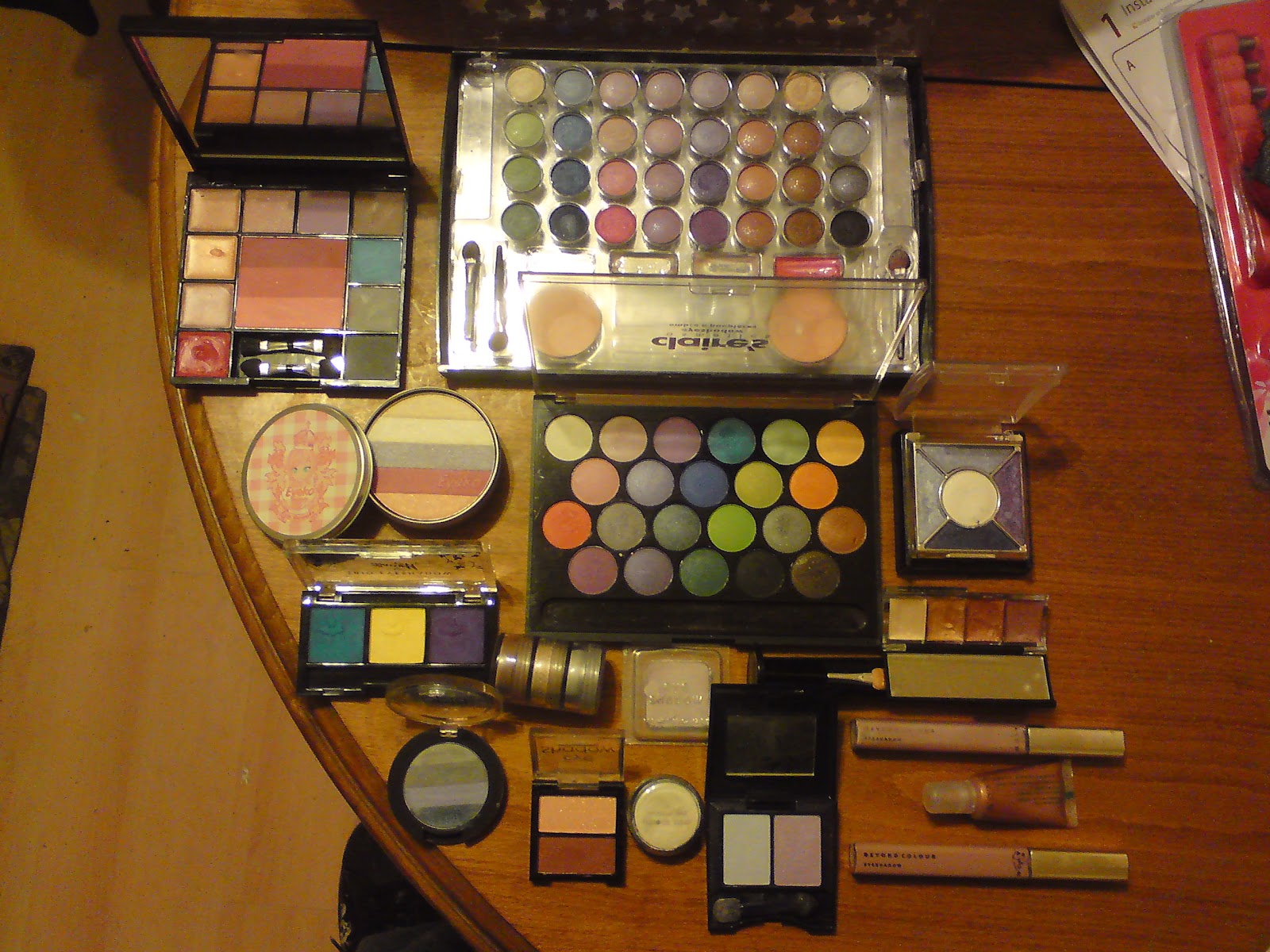 Princess Andria: April 2012