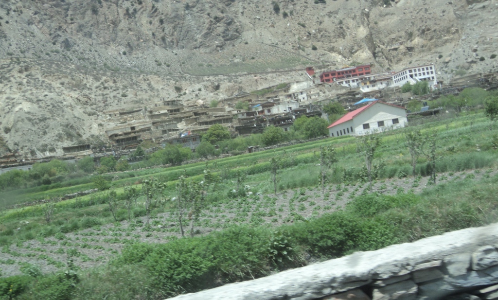 Trekking and Tour in Beautiful Nepal: Marpha Village, Mustang