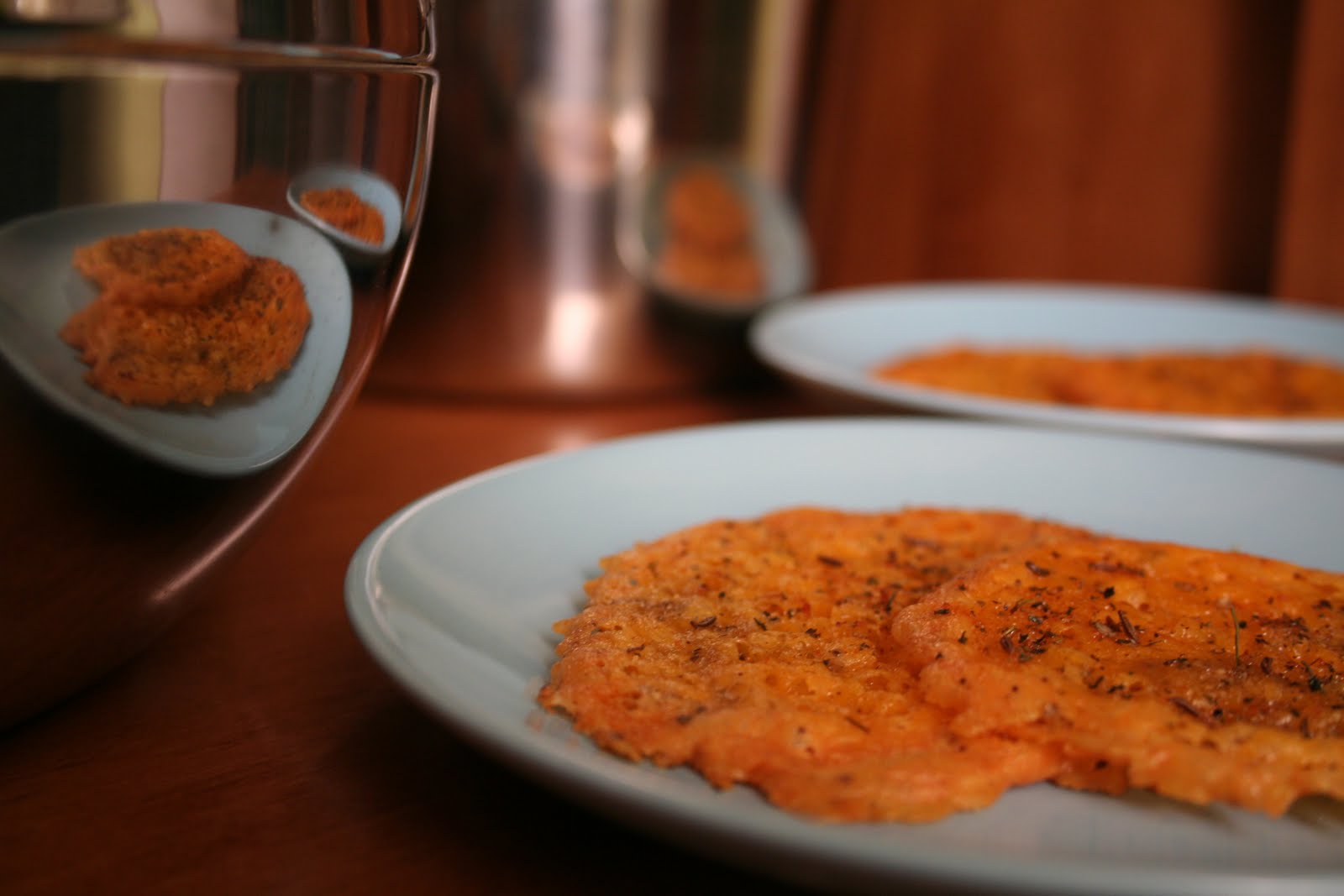 “Buzzings” from Cocktail Buzz: Get Your Freak On with Cheddar Blue Fricos