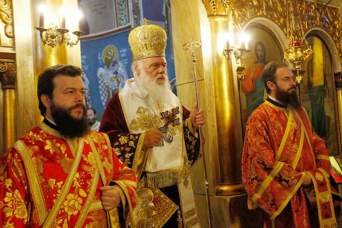 Μητροπολίτης Καλαβρύτων και Αιγιαλείας Αμβρόσιος: ΤΟ ΟΛΟΚΑΥΤΩΜΑ ΤΩΝ ...