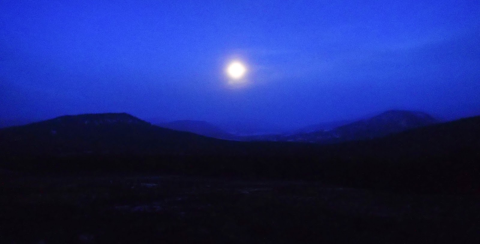 Mountain and Sea Scotland: A "once in a blue moon" night