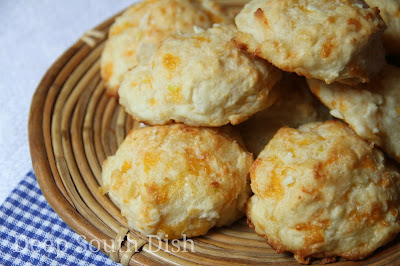 Deep South Dish: Garlic Cheddar Drop Biscuits