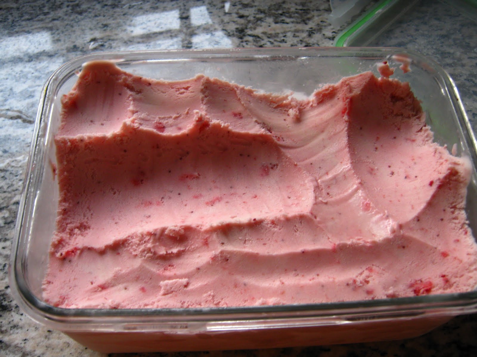 More Than Bread: Strawberry Gelato 士多啤梨雪糕