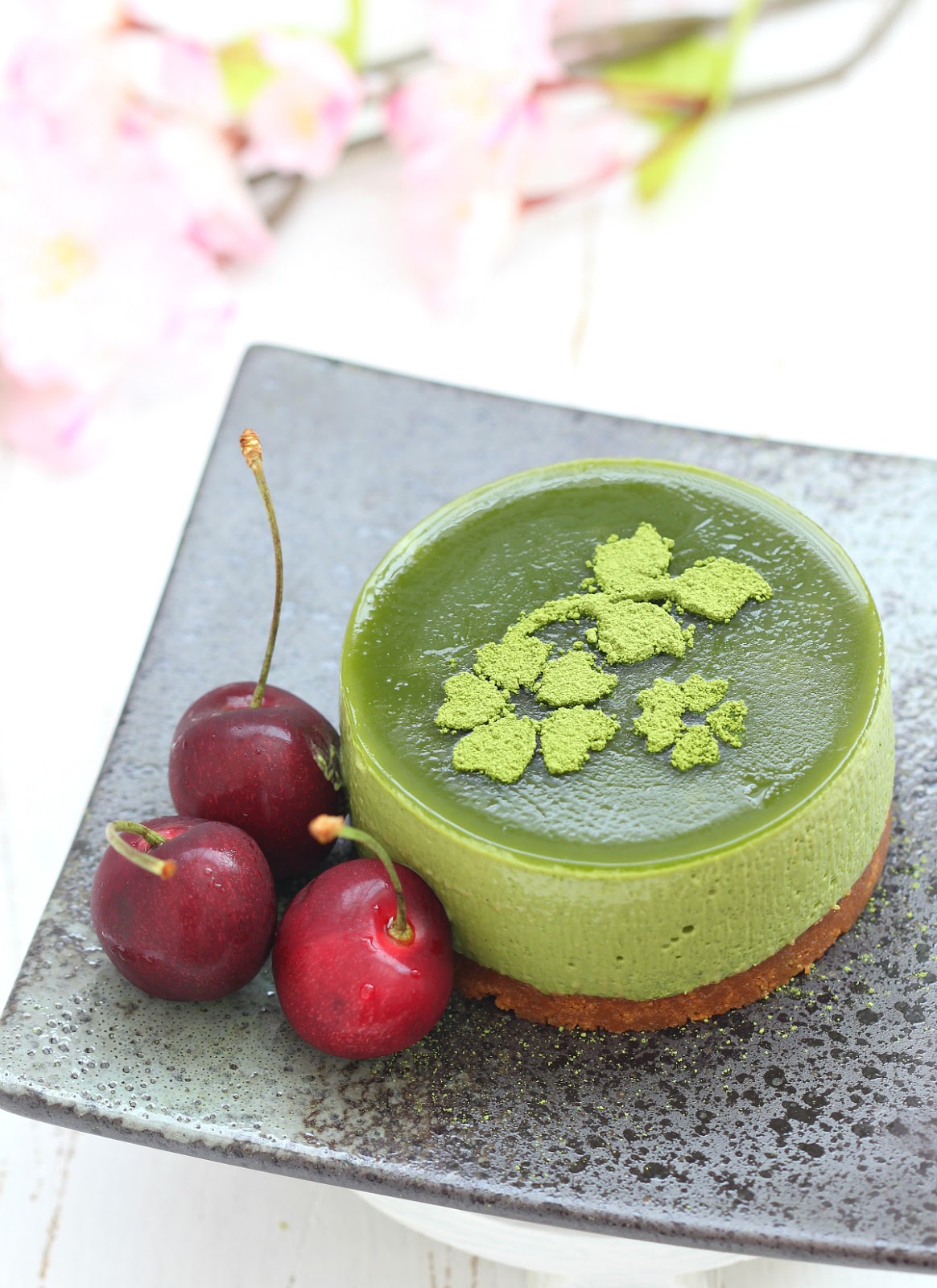 Matcha mascarpone cream mousse cakes