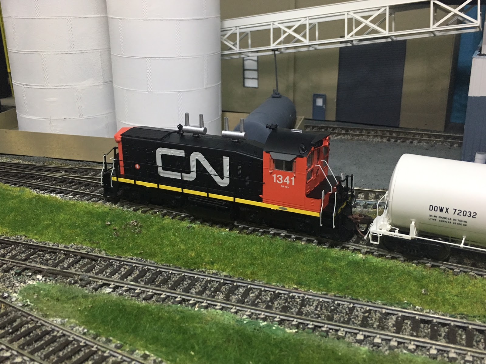 An Ontario Model Railroad in HO Scale: New Power for the Paper Mill
