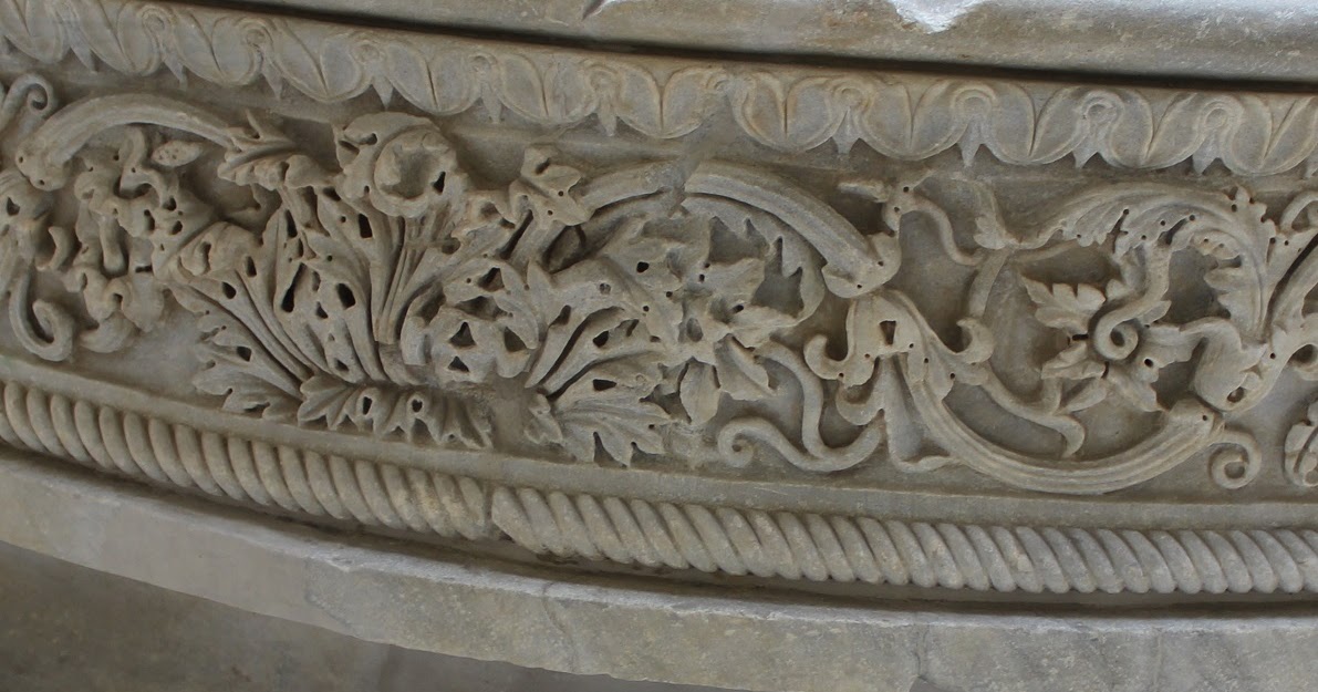 Johann International: A Short History of the Acanthus Leaf