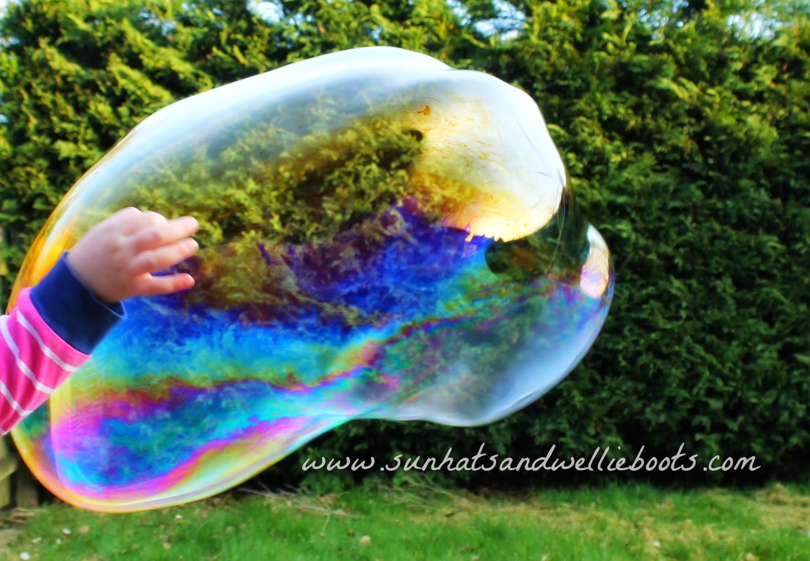 Sun Hats & Wellie Boots: How to make Giant Bubbles with a Homemade ...