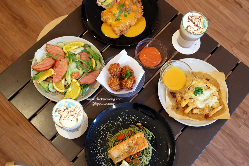 Bookmark Coffee @ Taman Connaught: Customize the Drawing on Your Coffee ...