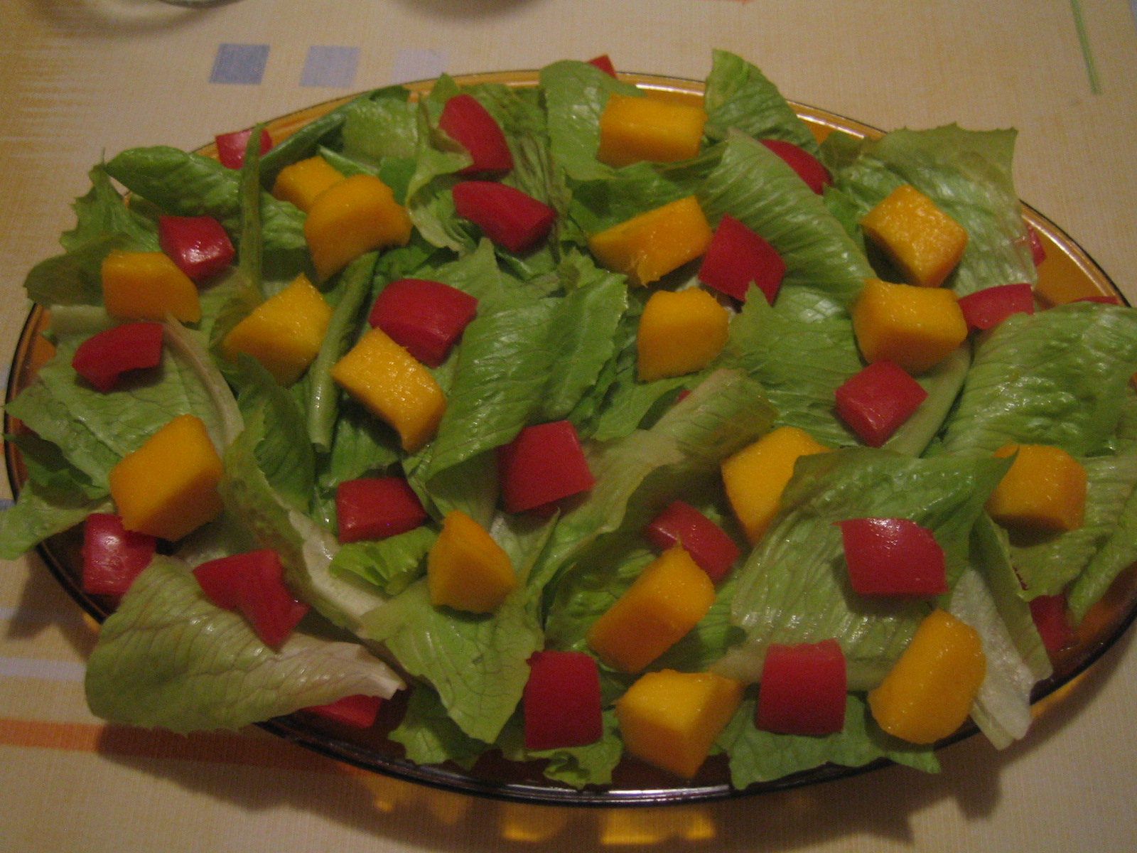 Ednaldo na cozinha: Salada de Alface Romana com Manga e Tomate