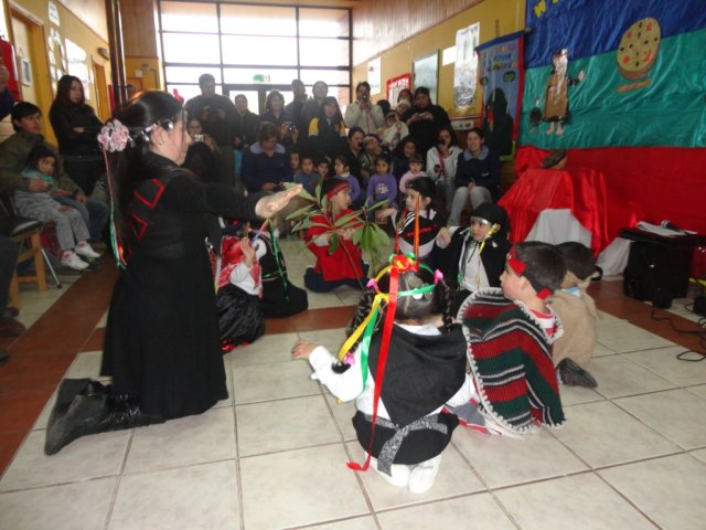 Refuerzan tradiciones mapuches en educación parvularia