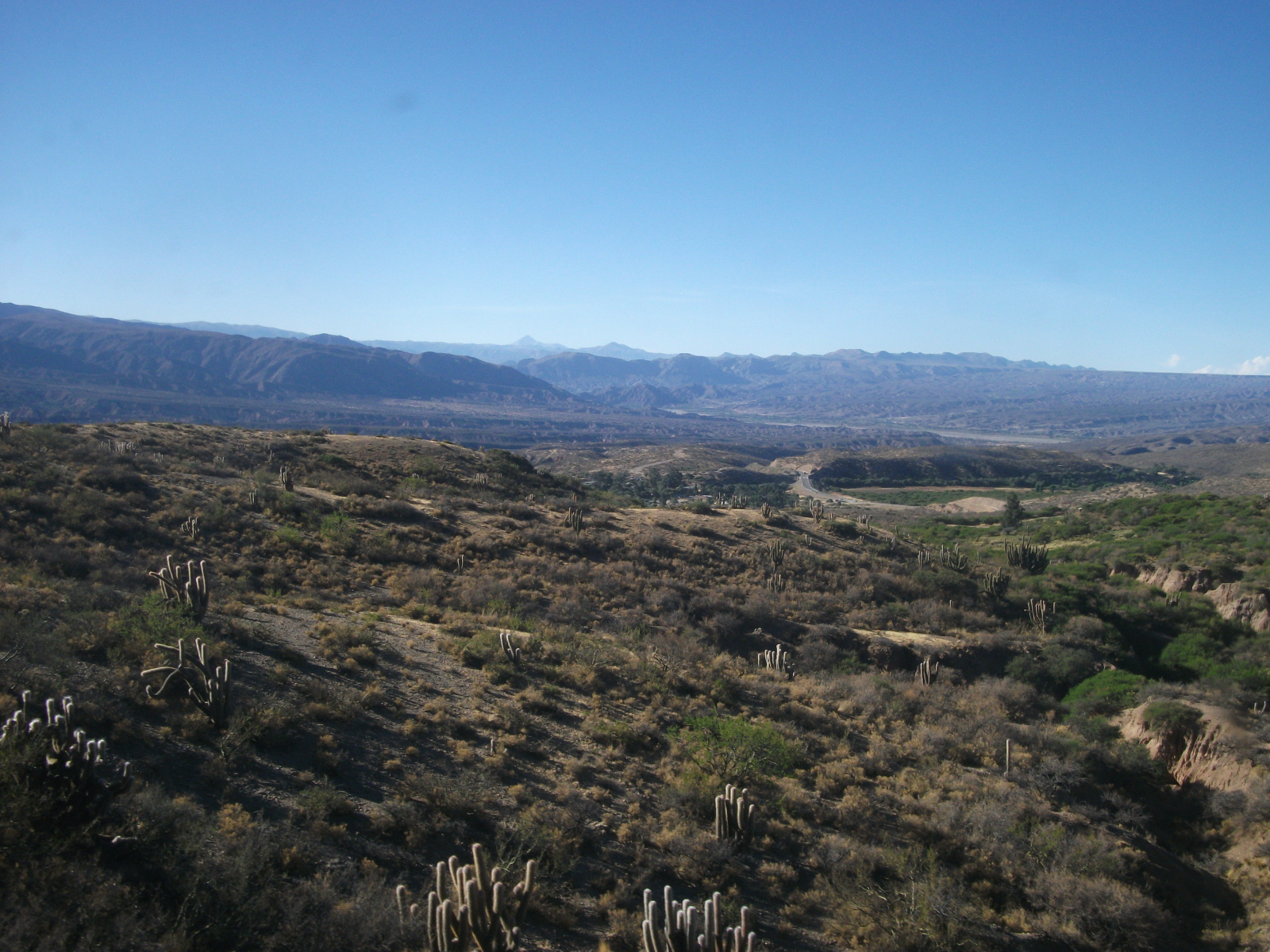 Juan Errante - Guía de viajes: La Quiaca, ARGENTINA - Villazón, BOLIVIA