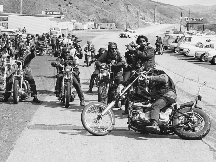 krazy customs : old school bikers