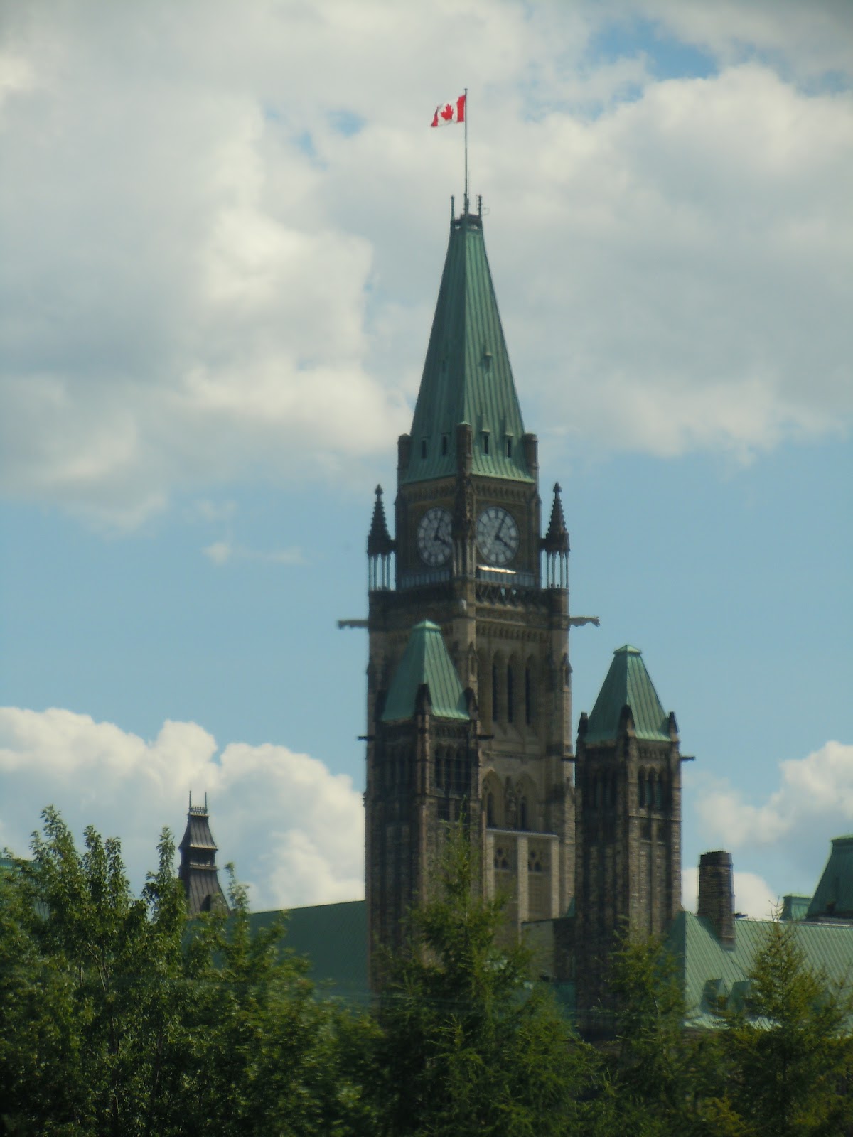 Visionphotorama: Le Parlement du Canada / The Parliament of Canada