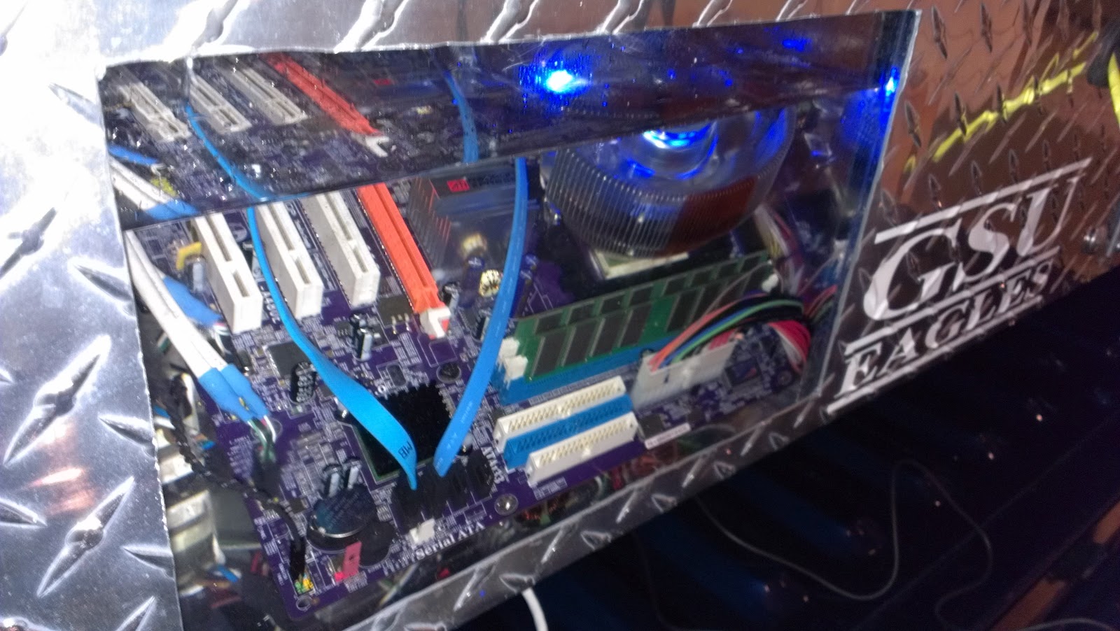 Games, technology, and the people who love them.: Mineral Oil Computer